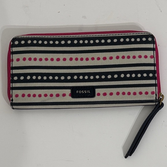 Fossil | Bags | Fossil Zip Around Clutch Wallet 8 Slot Striped Polka ...
